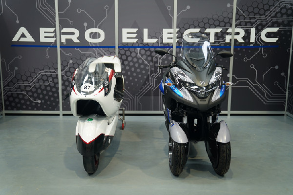 World’s First Aero-Electric Motorcycle Unveiled For Fleets And First ...