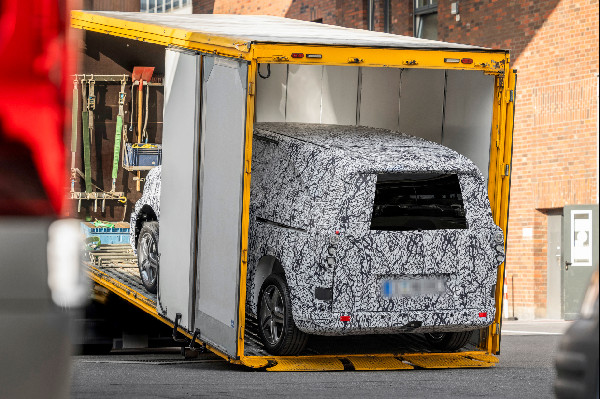 Mercedes-Benz Advances VAN.EA Prototypes For Electric Vans - DriveSpark ...