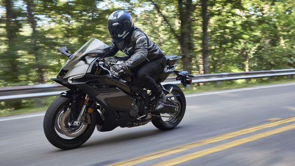 Yamaha R9 Revealed: Cutting-edge Features & Specifications - DriveSpark ...