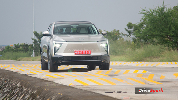 Mahindra XEV 9e Review (First Drive) - Driving Impressions | Specs ...