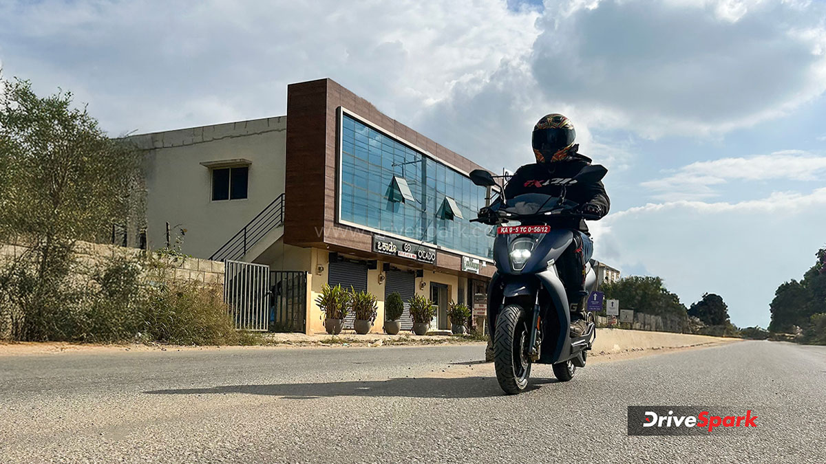 2025 Ather 450X Video Review (First Ride) - Riding Impressions ...