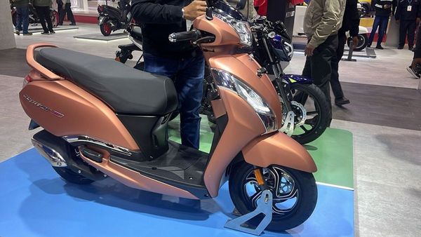 Auto Expo 2025: TVS Jupiter CNG Showcased | Bharat Mobility Global Expo - DriveSpark News