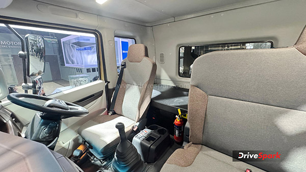 Auto Expo 2025: Tata Prima G.55S Unveiled | Bharat Mobility Global Expo ...