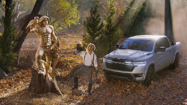 Glen Powell Stars In Ram Brand's Goldilocks Big Game Commercial ...