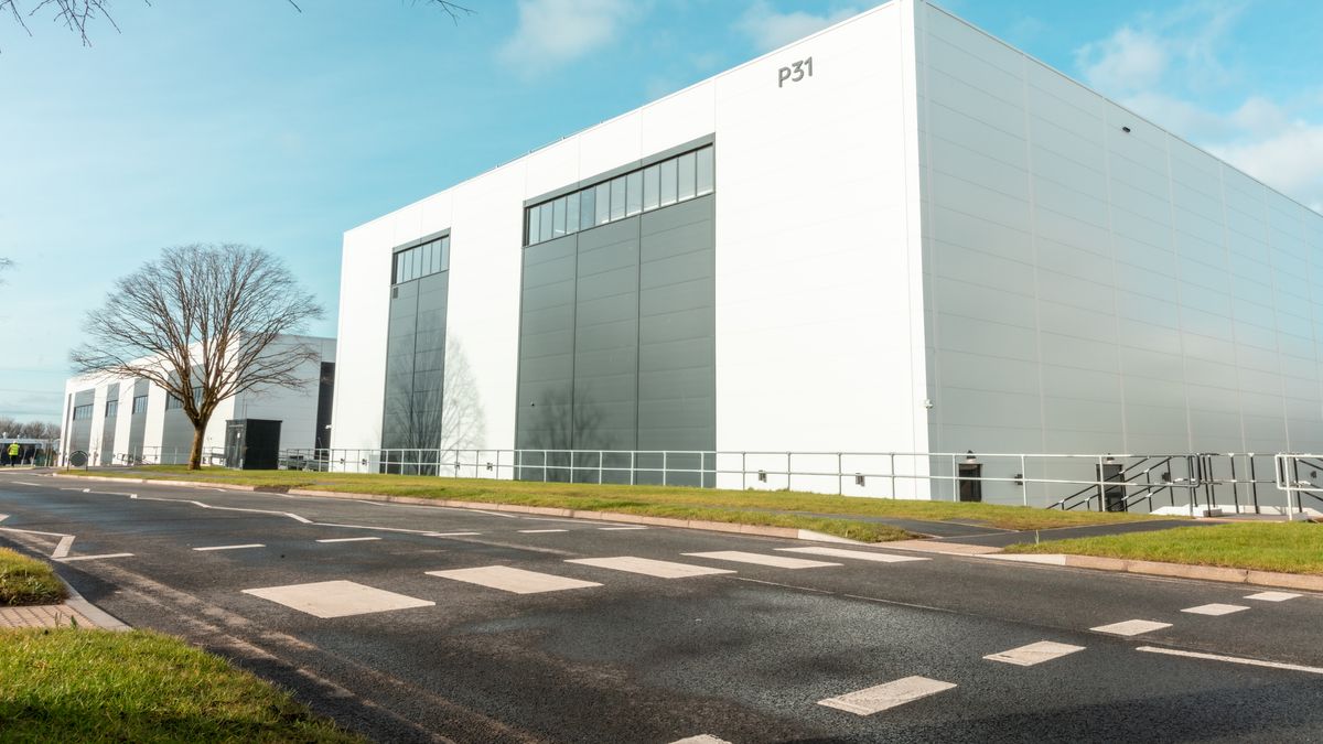 Bentley Opens New Excellence Centre For Quality And Launch In Crewe ...