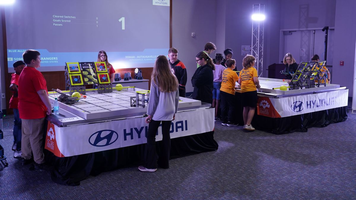 HMMA Hosts Fourth Annual HIRE School Robotics Tournament - DriveSpark News