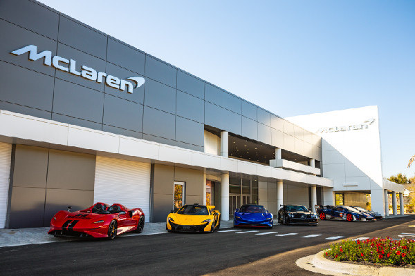 McLaren Orlando Named Americas Retailer Of The Year 2024 - DriveSpark News