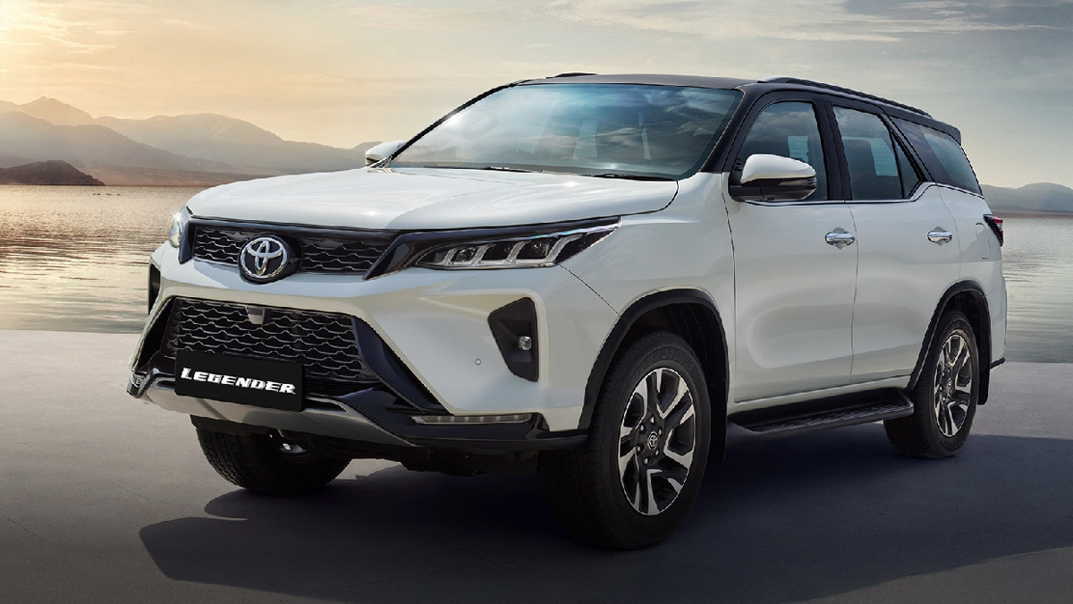 Toyota Fortuner Legender 4X4 MT Launched In India At Rs 46.36 Lakh ...