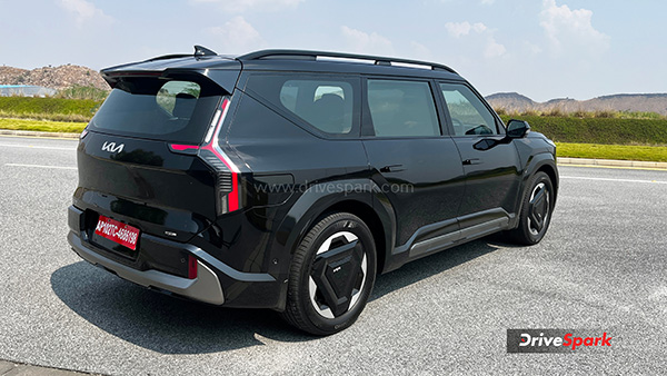 Kia EV9 Review (First Drive) - Driving Impressions | Specs | Range ...