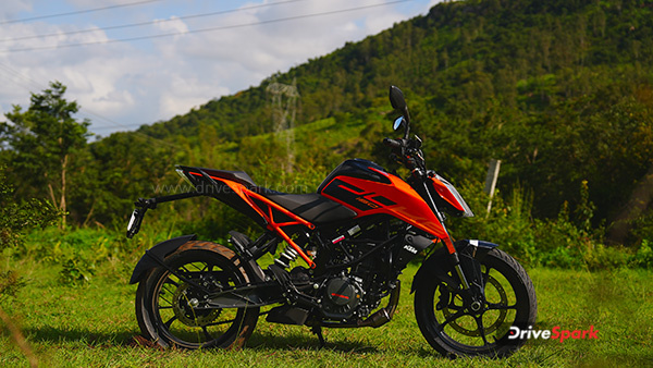 KTM 160 Duke Review: The New Leader In 160cc Motorcycles - Riding ...