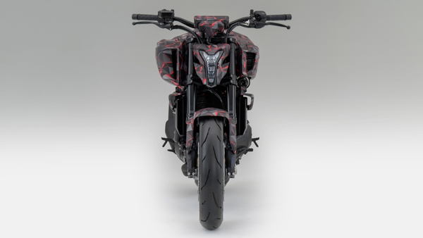 EICMA 2025: Honda Unveils New V3R 900E Compressor Prototype ...