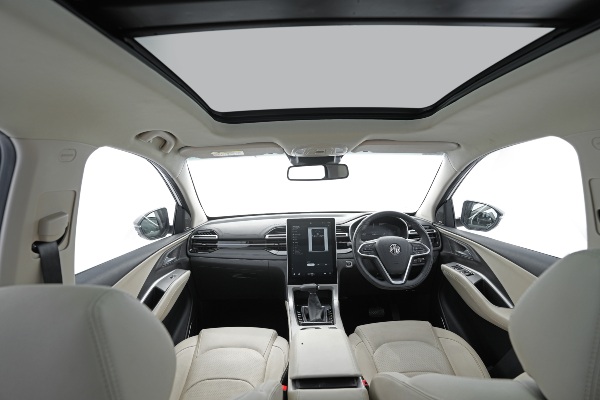 MG Hector: India's Smartest SUV - DriveSpark News