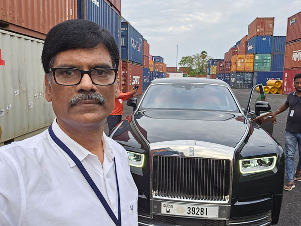 ಒಂದು ಕಾಲದ ಶಾಲಾ ಶಿಕ್ಷಕ ಇಂದು ದುಬಾರಿ ರೋಲ್ಸ್ ರಾಯ್ಸ್ ಮಾಲೀಕ: ಯಾರೀತ? - Kannada ...