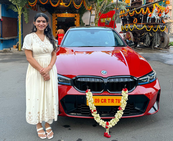 പുത്തൻ ബിഎംഡബ്ല്യു 3 സീരീസിലേക്ക് അപ്പ്ഗ്രേഡായി രശ്മി ആർ നായർ - Malayalam DriveSpark