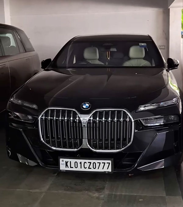 സ്വർണം വിറ്റ് ഒറ്റ ദിവസം വാരിയത് 200 കോടി രൂപ, ഇങ്ങേരുടെ വീട്ടിലുള്ള ...