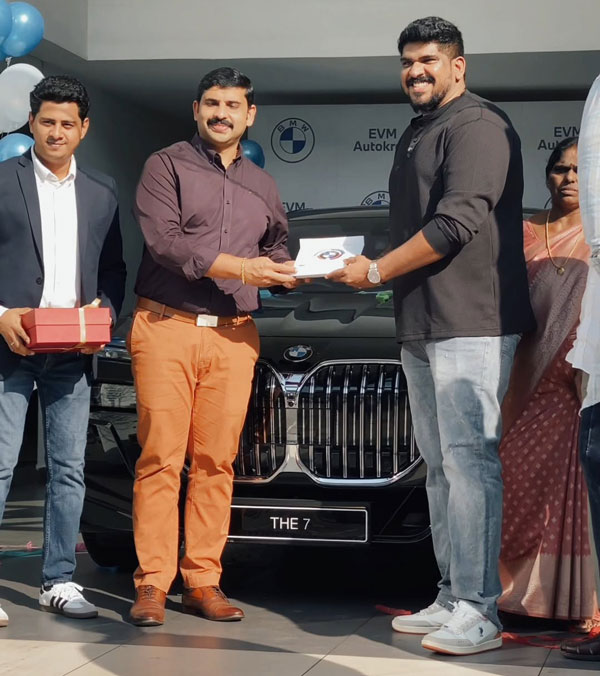 9 മുതല്‍ 5 വരെ ജോലിയെടുത്താല്‍ ഇതൊക്കെ നടക്കുമോ; സ്റ്റാര്‍ട്ടപ്പ് തുടങ്ങി മലയാളി വാങ്ങിയത് ...