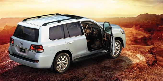 Toyota Land Cruiser Images [HD]: Toyota Land Cruiser Interior ...