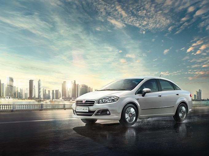 Fiat Linea Images [HD]: Fiat Linea Interior & Exterior Photo Gallery ...