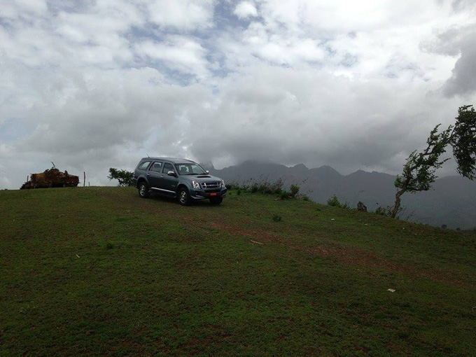 ISUZU MU-7 Images [HD]: ISUZU MU-7 Interior & Exterior Photo Gallery ...