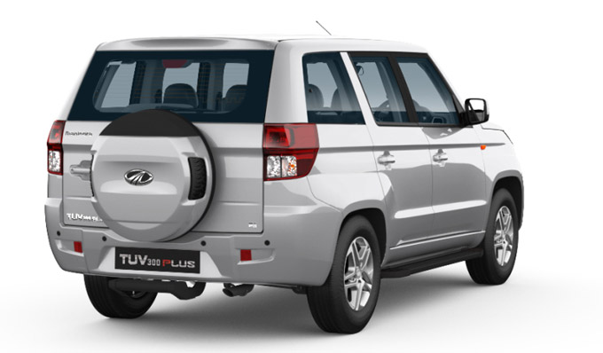 Mahindra TUV300 Plus Images [HD]: Mahindra TUV300 Plus Interior ...
