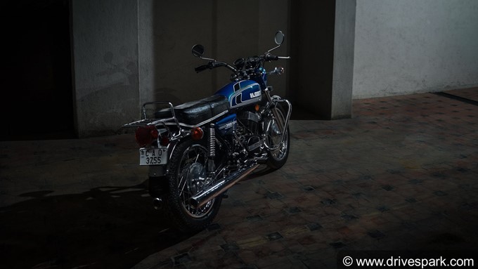 Yamaha RD350 Images [HD]: Photo Gallery of Yamaha RD350 - DriveSpark
