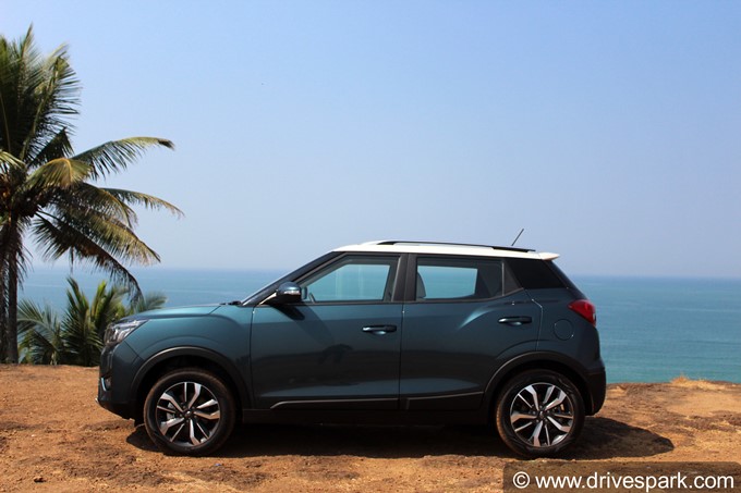 Mahindra XUV 300 Images [HD]: Mahindra XUV 300 Interior & Exterior ...