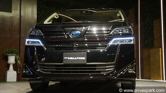 Toyota Vellfire Images [HD]: Toyota Vellfire Interior & Exterior Photo ...