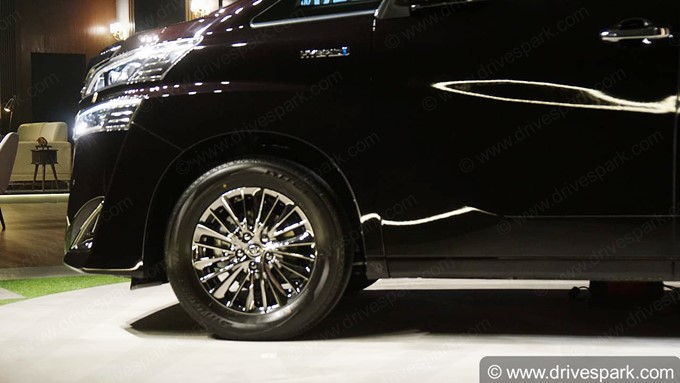 Toyota Vellfire Images [HD]: Toyota Vellfire Interior & Exterior Photo ...