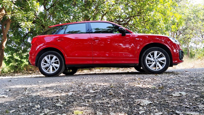 Audi Q2 Images [HD]: Audi Q2 Interior & Exterior Photo Gallery - DriveSpark