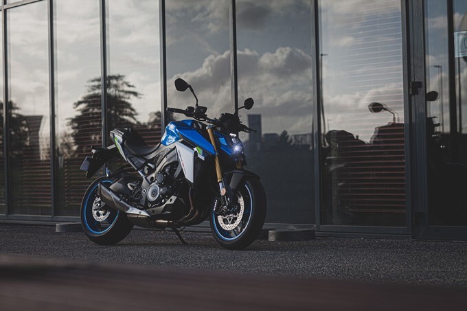 2021 Suzuki GSX-S1000 Images [HD]: Photo Gallery of 2021 Suzuki GSX ...