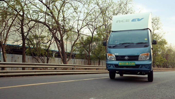 Tata Ace EV Images [HD]: Tata Ace EV Interior & Exterior Photo Gallery ...