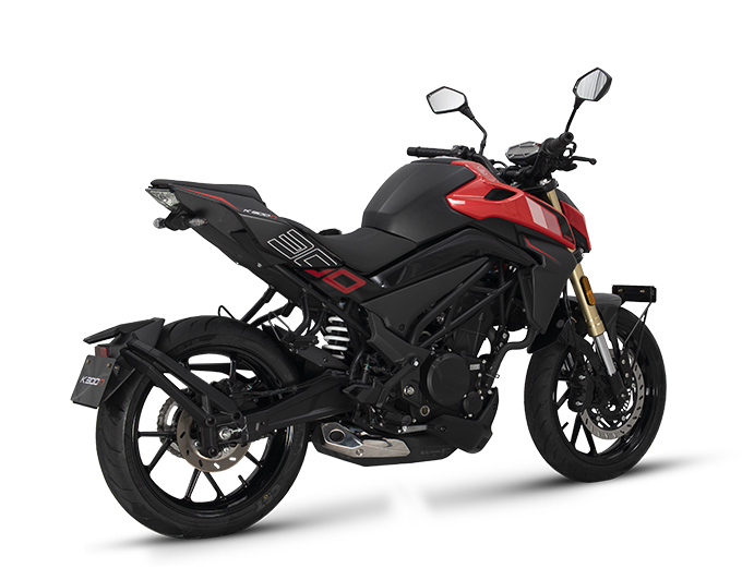 Keeway K300 N Images [HD]: Photo Gallery of Keeway K300 N - DriveSpark