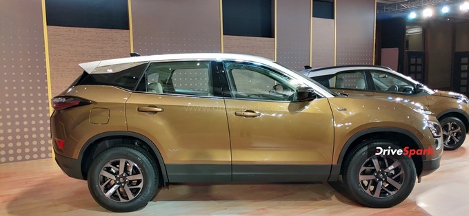 Tata Harrier Jet Edition Images [HD]: Tata Harrier Jet Edition Interior ...