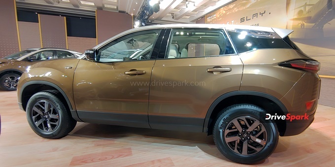 Tata Harrier Jet Edition Images [HD]: Tata Harrier Jet Edition Interior ...