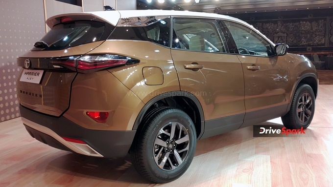 Tata Harrier Jet Edition Images [HD]: Tata Harrier Jet Edition Interior ...