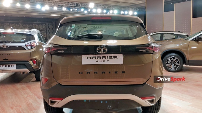 Tata Harrier Jet Edition Images [HD]: Tata Harrier Jet Edition Interior ...