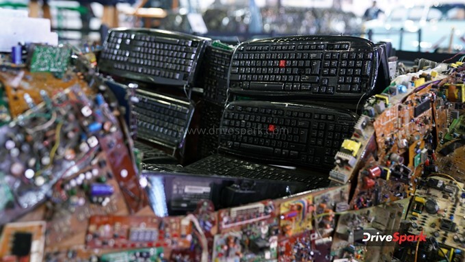 Cartist E-Waste Car Images [HD]: Cartist E-Waste Car Interior ...