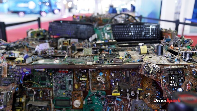 Cartist E-Waste Car Images [HD]: Cartist E-Waste Car Interior ...