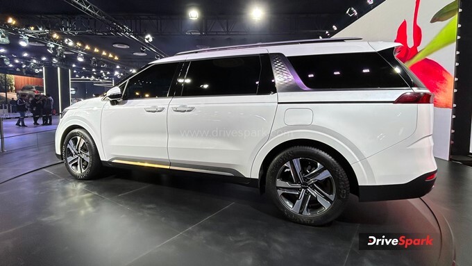 Kia KA4 Images [HD]: Kia KA4 Interior & Exterior Photo Gallery - DriveSpark