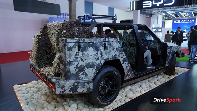 Pravaig VEER Images [HD]: Pravaig VEER Interior & Exterior Photo ...