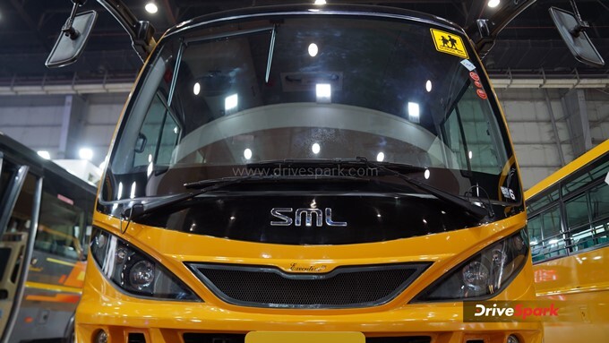 SML Isuzu Executive LX CNG Turbo Images [HD] - DriveSpark