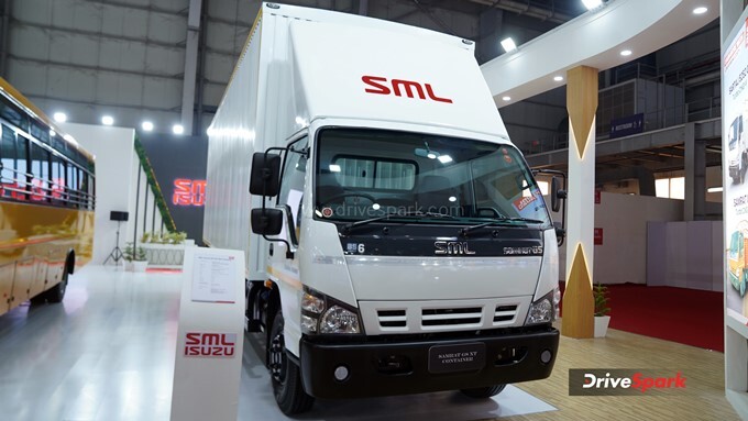 SML Isuzu Samrat GS 24ft MS Container Images [HD] - DriveSpark