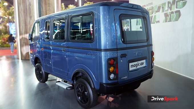 Tata Magic EV Images [HD]: Tata Magic EV Interior & Exterior Photo ...
