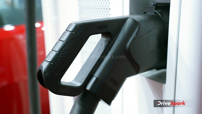 Tata Power EZ Charge Images [HD] - DriveSpark