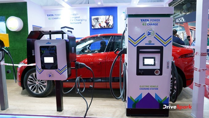 Tata Power EZ Charge Images [HD] - DriveSpark