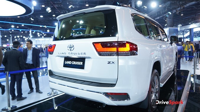 Toyota Land Cruiser LC300 Images [HD]: Toyota Land Cruiser LC300 ...