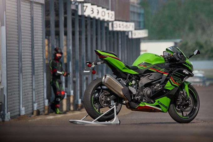 Kawasaki ZX-4R Images [HD]: Photo Gallery of Kawasaki ZX-4R - DriveSpark