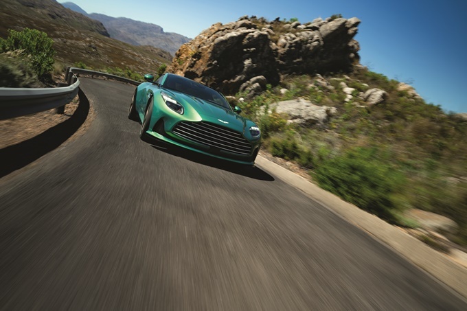 Aston Martin DB12 Images [HD]: Aston Martin DB12 Interior & Exterior ...