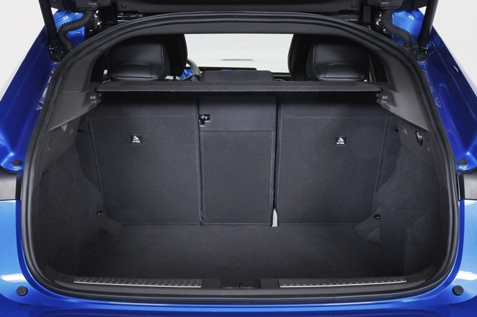 Renault Rafale Images [HD]: Renault Rafale Interior & Exterior Photo ...