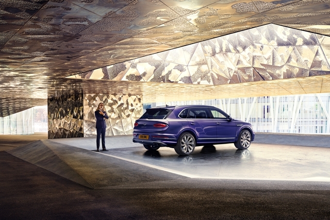 Bentley Bentayga Extended Wheelbase Mulliner Images [HD]: Bentley ...